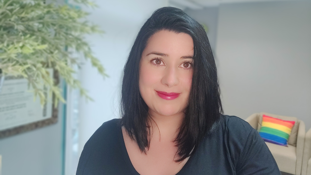 Laura Morán, sexóloga: «El amor es a la relación lo que el arroz a la paella, es necesario pero ...