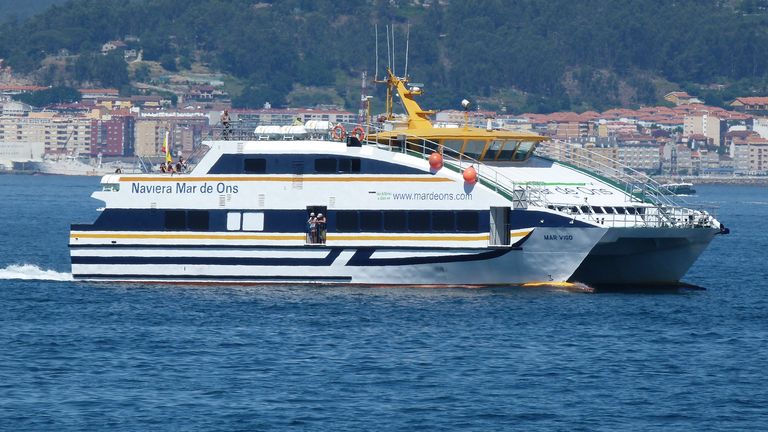 ¿Buscas hacer la fiesta más original en Vigo? Pues súbete a un barco