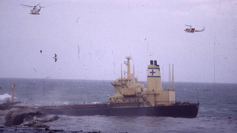 20 años del hundimiento del «Mar Egeo» en A Coruña