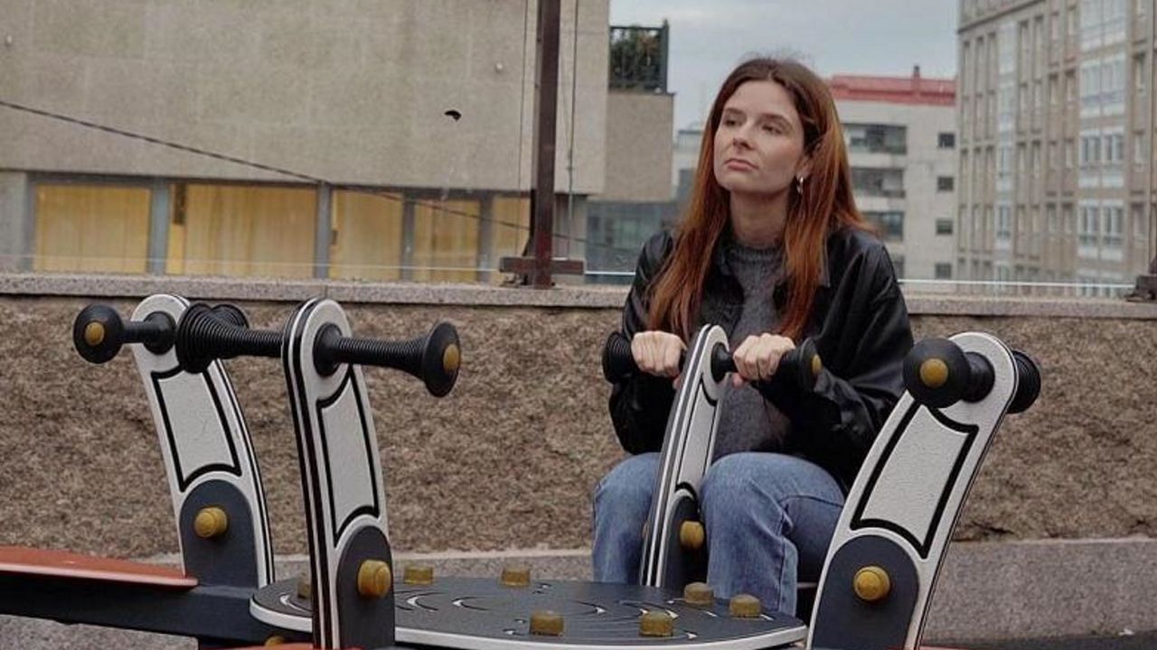 La «nini» Jéssica protagoniza el canal de TikTok de la Universidad de Vigo