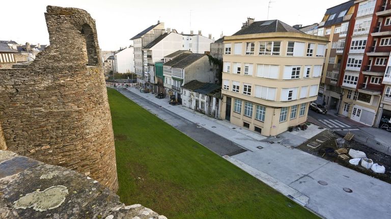 Así avanza la gran plaza de A Mosqueira