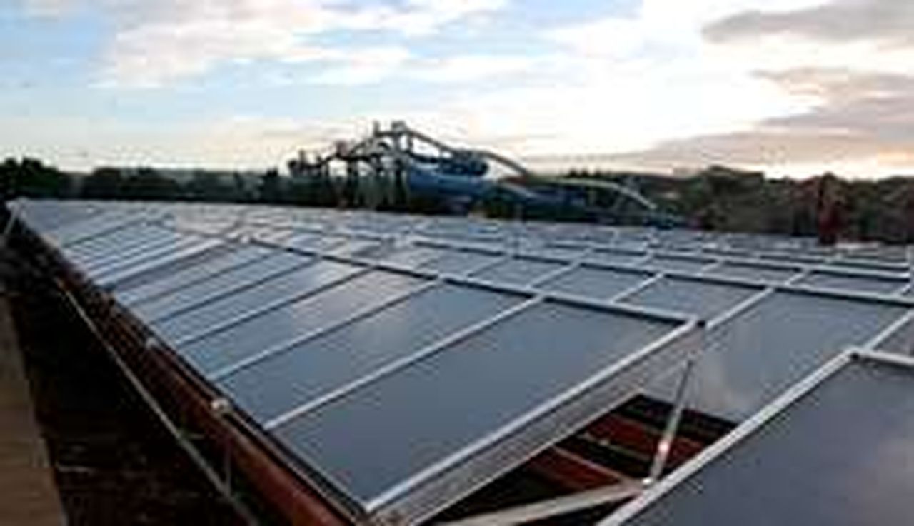 El Aquapark de Cerceda abre el mayor parque fotosolar español