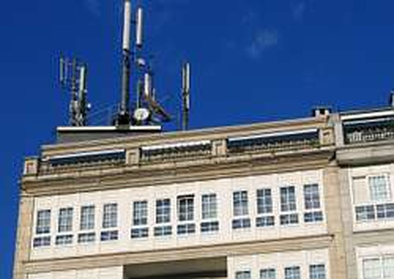 Reúnen 2.000 firmas para pedir la retirada de pararrayos radiactivos