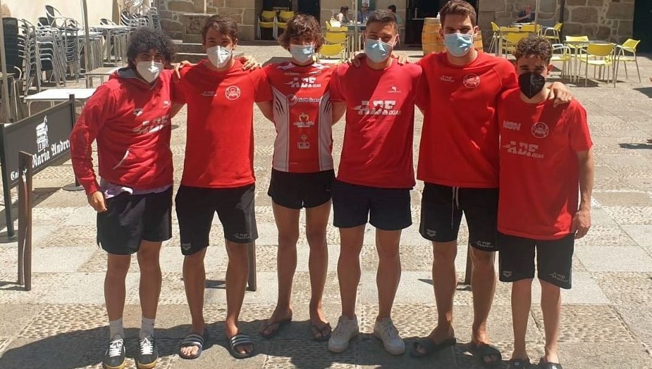 Cinco medallas para la AD Fogar en el gallego júnior y absoluto de natación