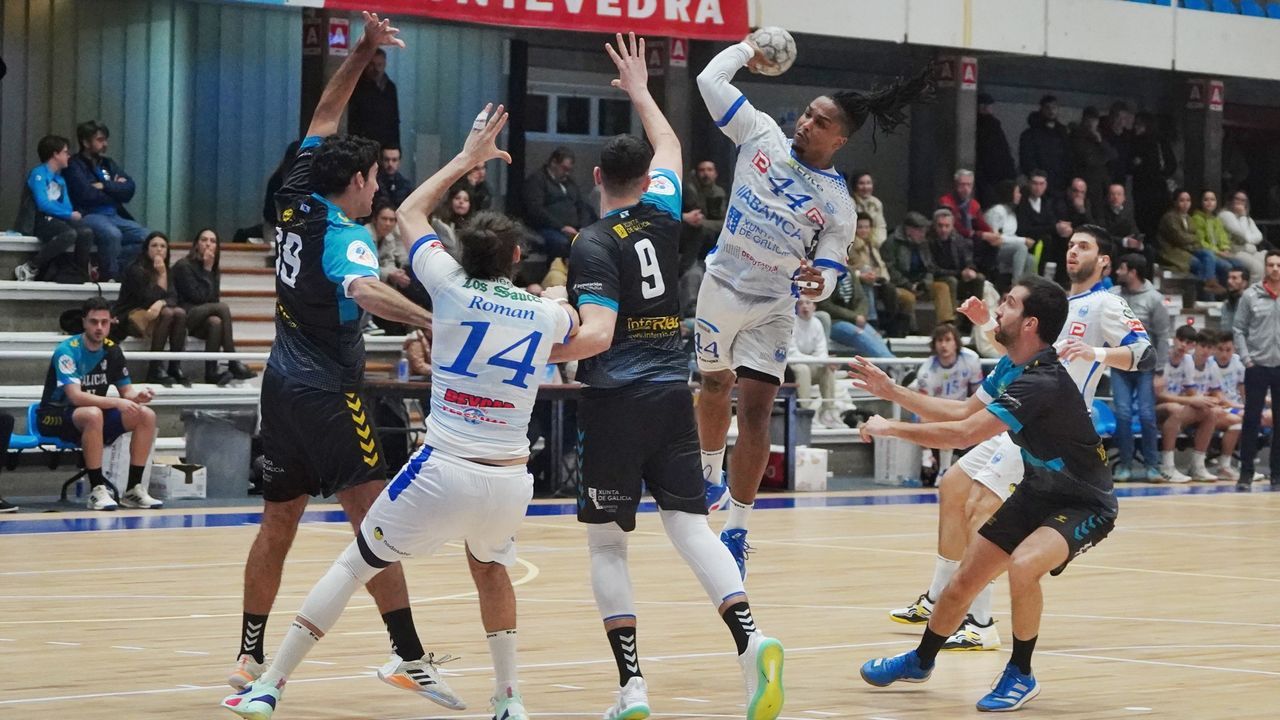 La victoria era lo de menos entre el Cisne y la selección gallega en el ...