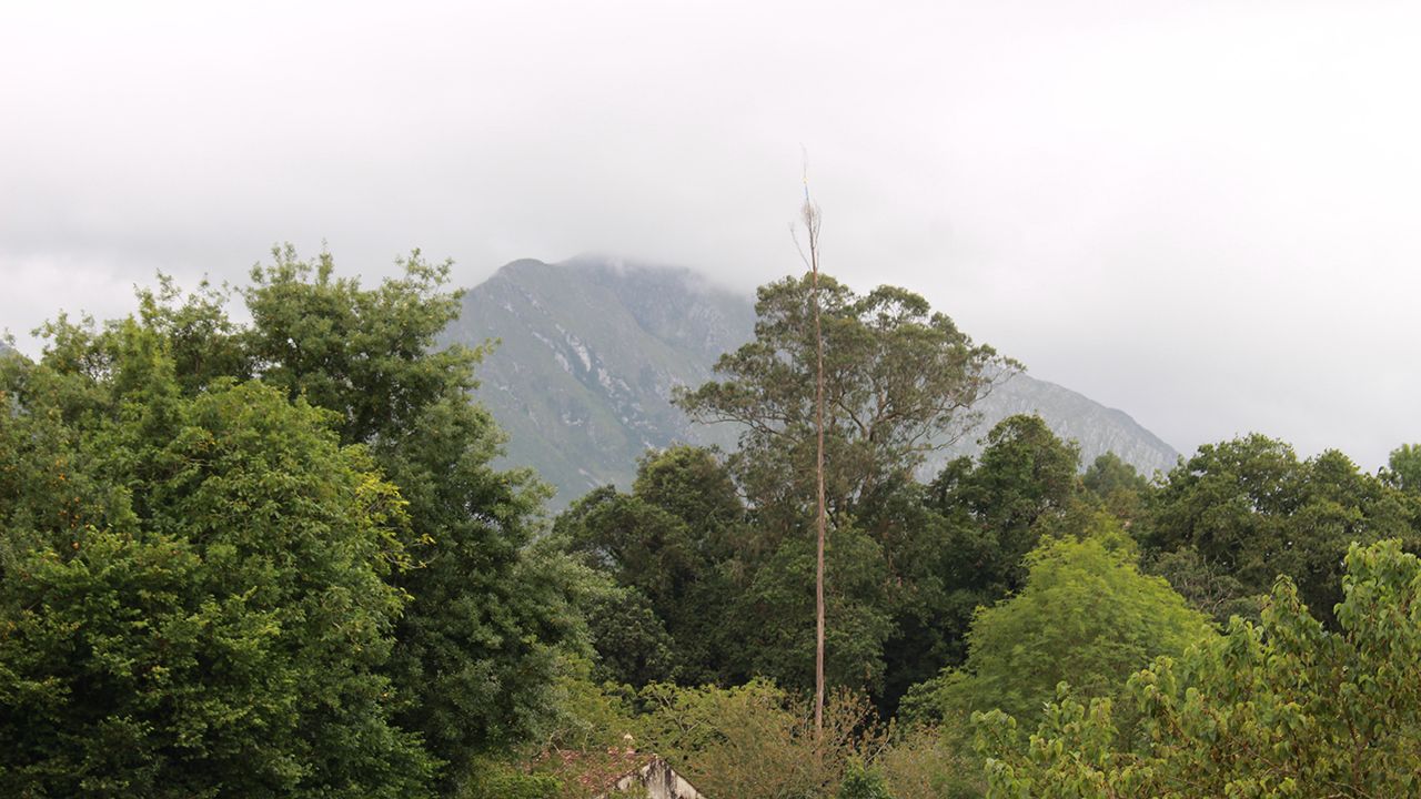 Orbaya en el Cuera, mientras que el mundo se rompe en silencio