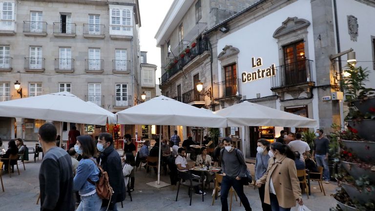 Si quieres ir de tapas por Vigo, te contamos los diez locales que no te ...