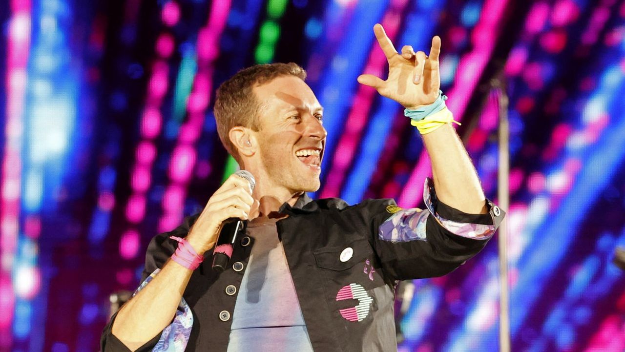 Los Cines Gallegos Acogerán La Proyección Del Concierto De Coldplay En