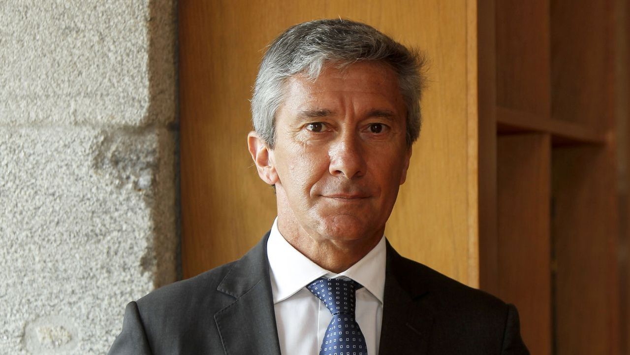 Luís Faro: «Son próximas, pero o portugués e o galego non son a mesma ...