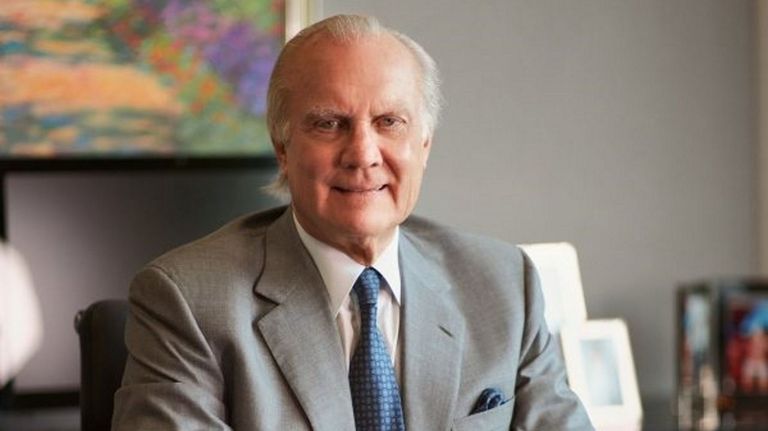 El dueño del megayate Renaissance, construido en Vigo, es el magnate ...