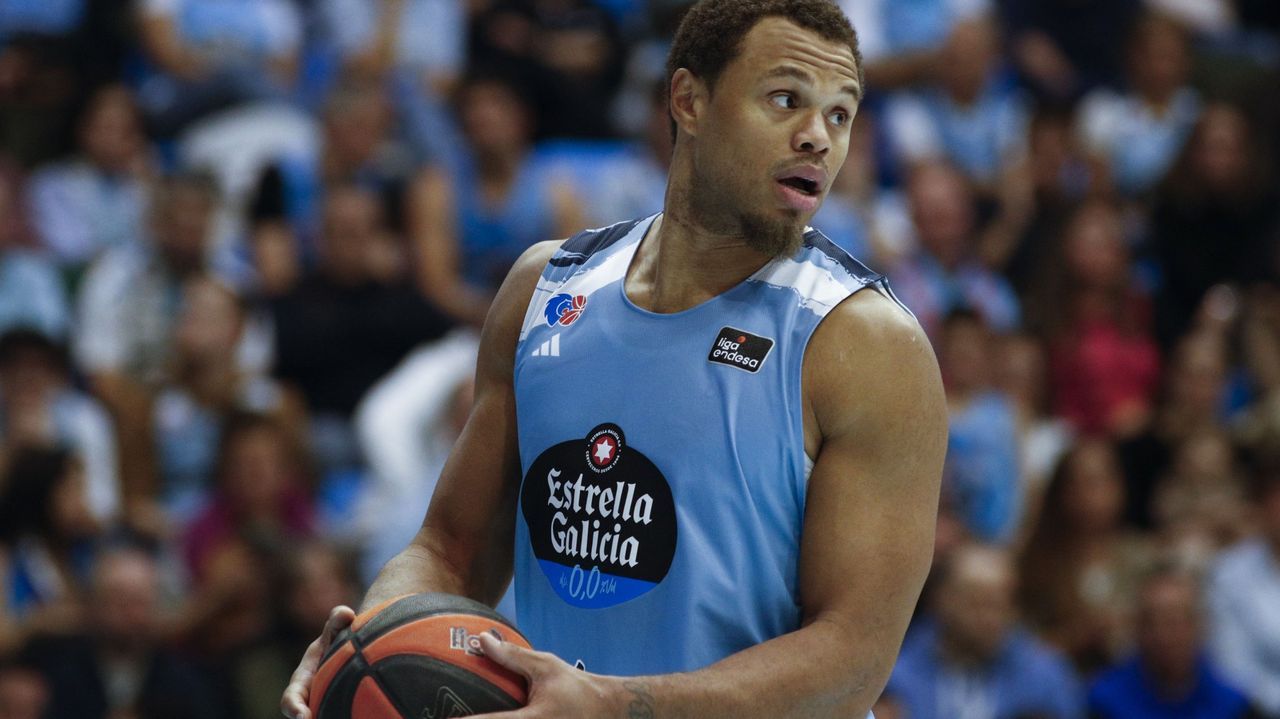 El exbreoganista Justin Anderson ya ejerce como jugador del Valencia