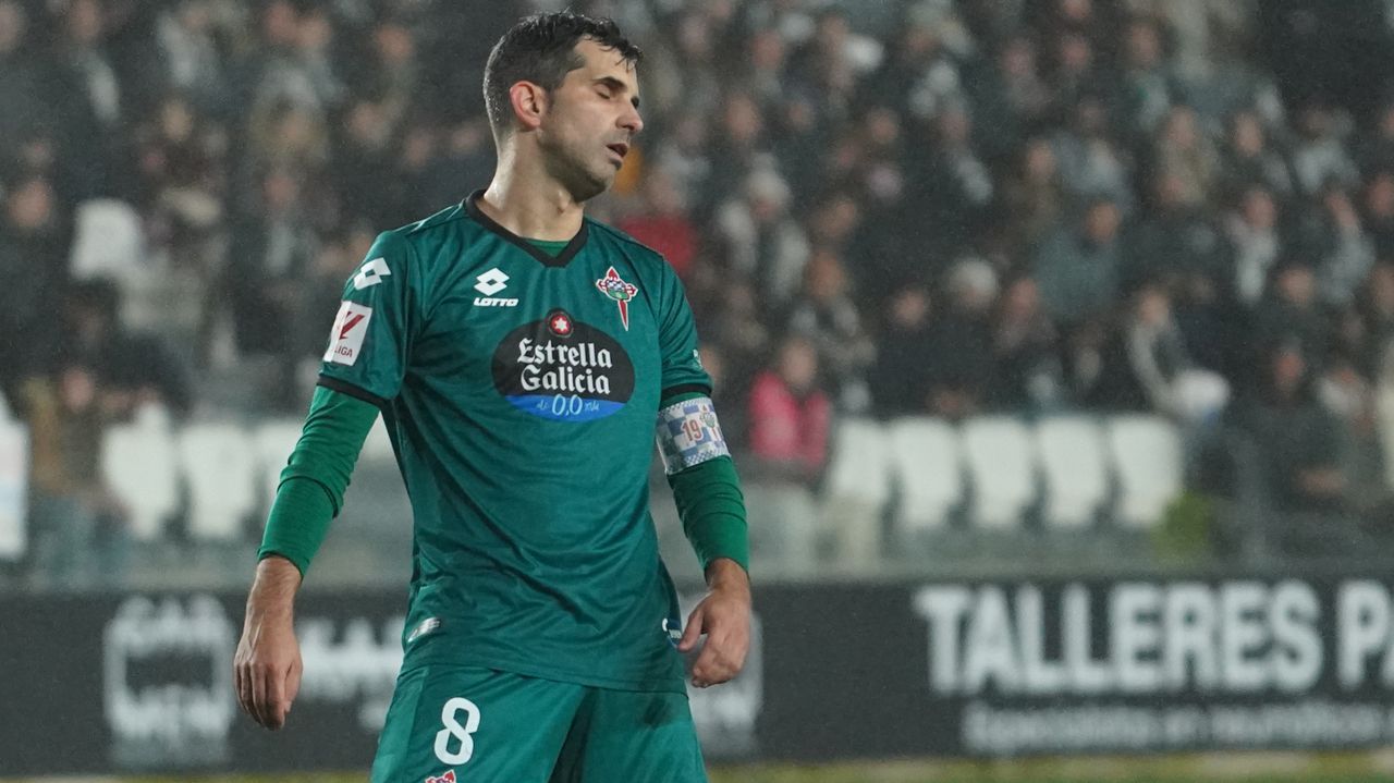 Lección magistral de Álex López en el Racing de Ferrol