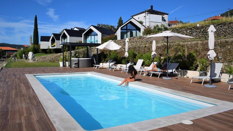 Cinco apartamentos con piscina, yacusi y vistas a los cañones del Sil ...