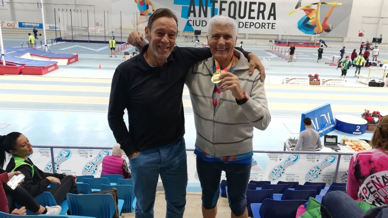 El atleta noiés Manolo Paz, campeón de España por partida doble