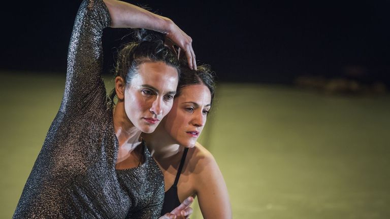 El Teatro Ensalle presenta una pieza de danza de género fluído no binario