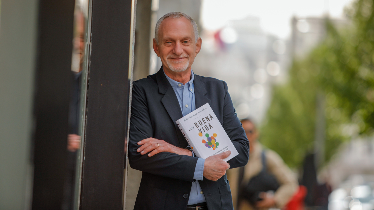 Robert Waldinger, psiquiatra: «Antes la felicidad era que la vida ...