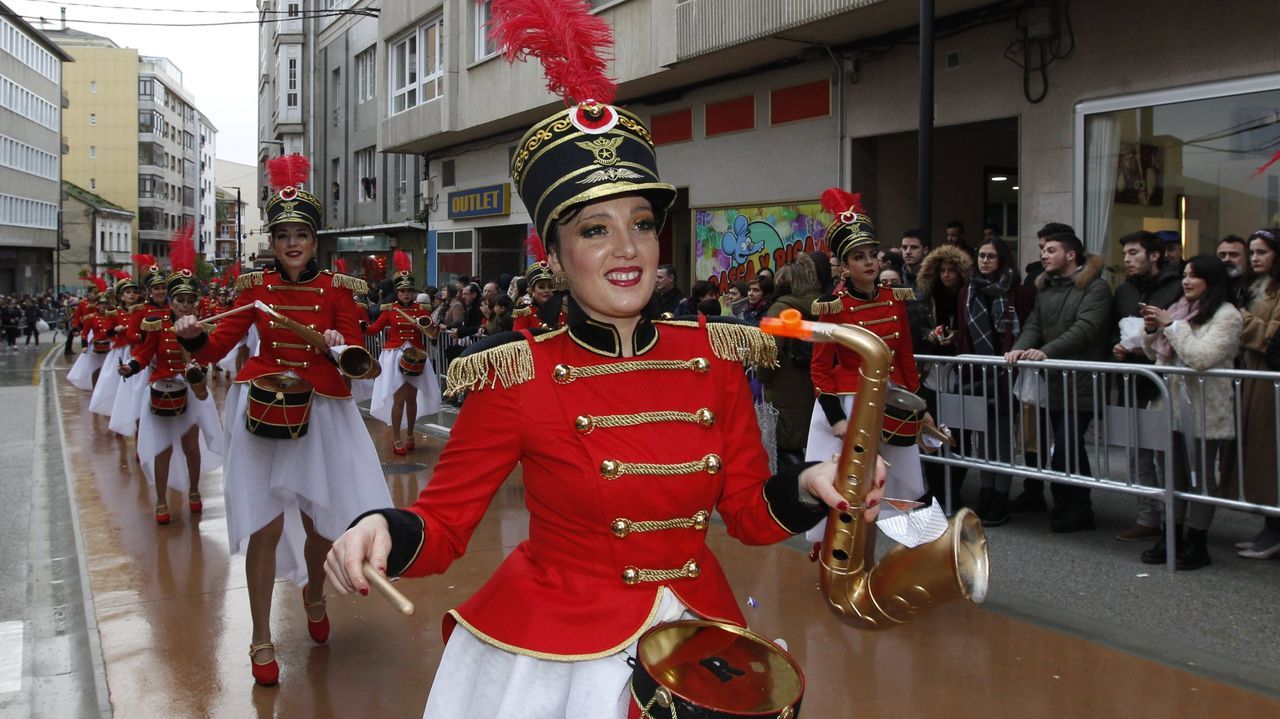 Ruxe Ruxe, «a comparsa do rural» que recorre A Mariña y se atreve con ...