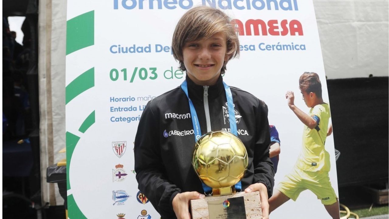 Así es Dani Estévez, juvenil del Deportivo: El niño prodigio que sobrevivió al ruido
