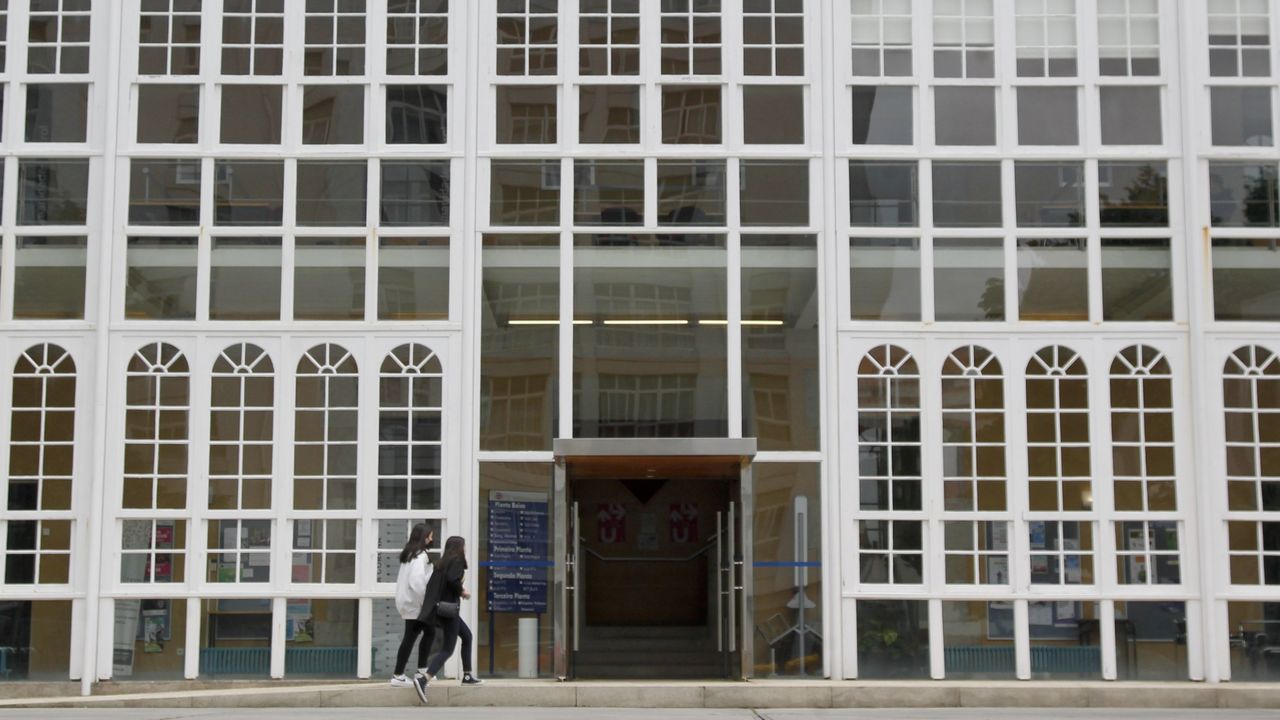 Entrega de premios del concurso de Instagram del campus de Ferrol