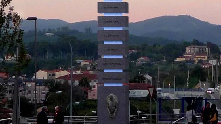 Un monolito de quince toneladas y siete metros de altura recordará el 12-N