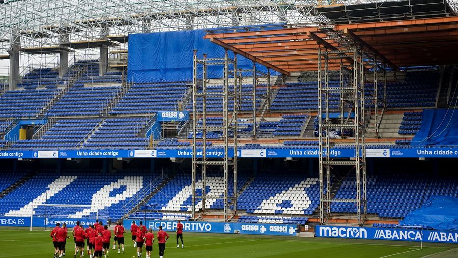 Así está aún el estadio de Riazor