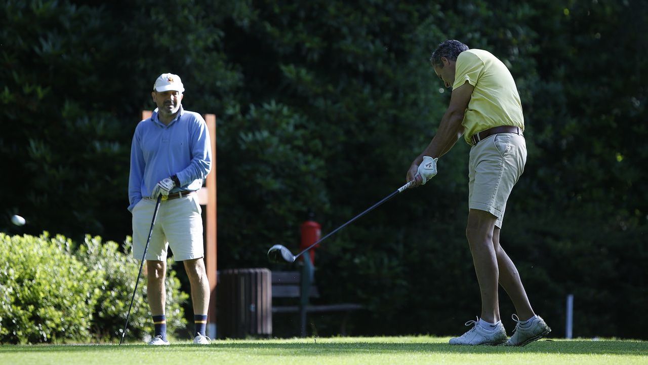 Alejandro Lafarga encabeza el Trofeo Sénior de Golf Torre de Hércules ...