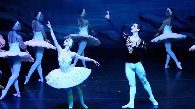 El ballet de Kiev traerá a Oviedo «El Cascanueces» y «El lago de los ...