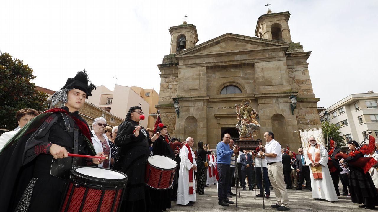 Santa Uxía se volcó con su patrona participando en una multitudinaria ...