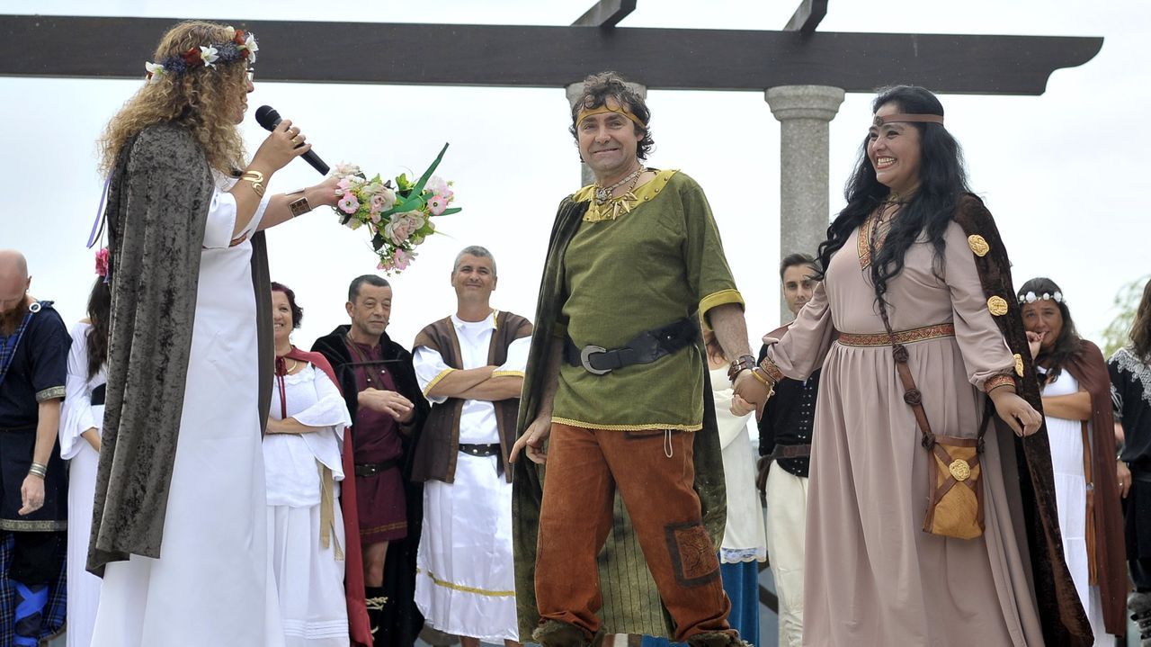 Unas 20 parejas se unirán en las bodas celtas de Cedeira, la noche del ...